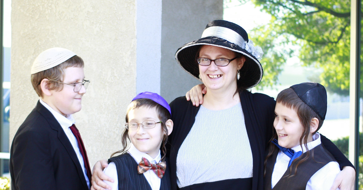 Homeless Single Mother of 3 Autistic Children – Jewcer